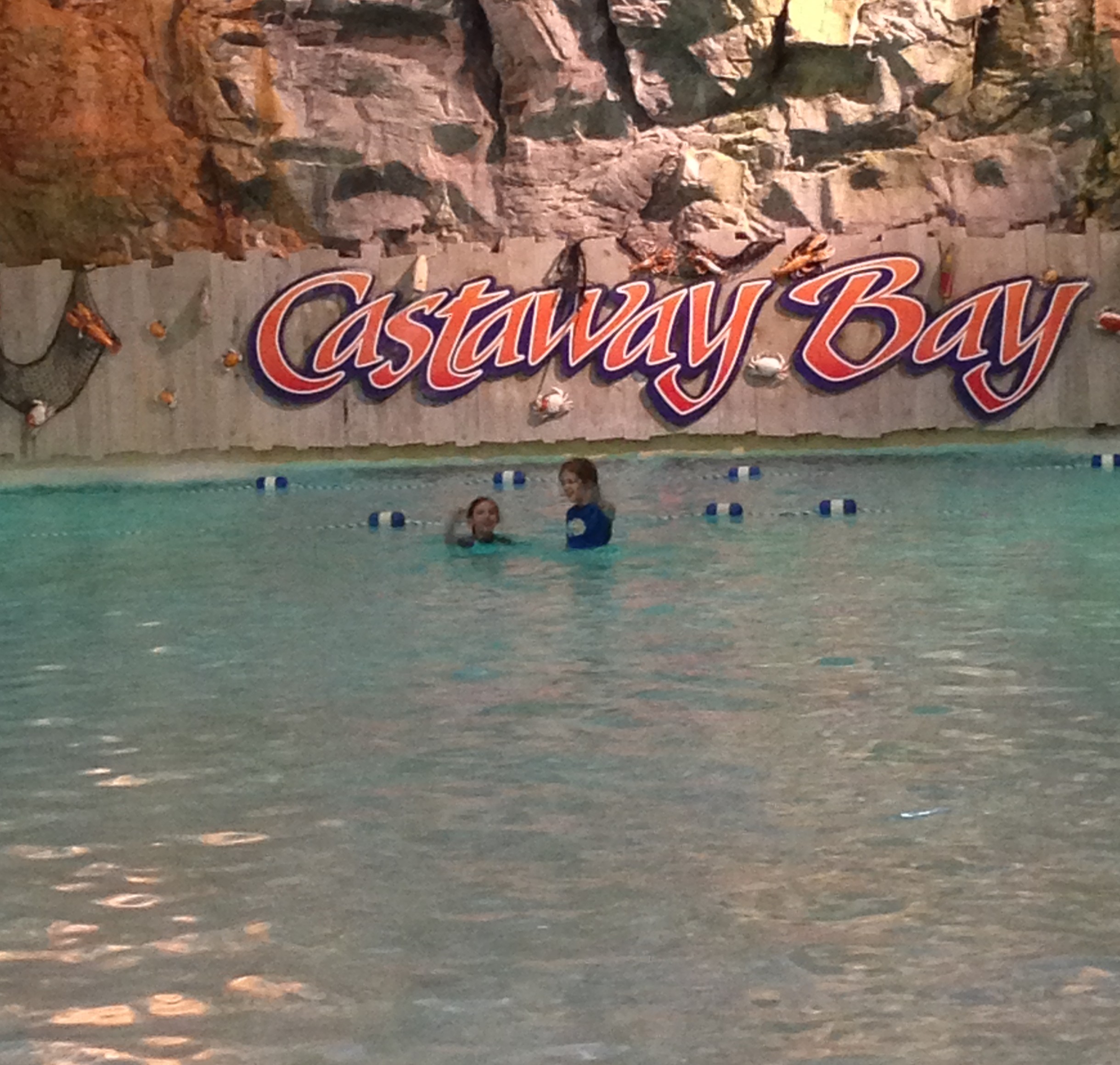 Castaway Bay wave pool - A Mommy Story